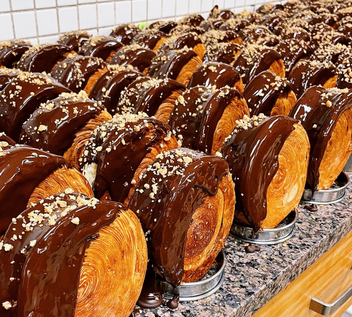 Christkindlmarket's Viral Croissant Rolls Are Now Avabilable At A Local ...