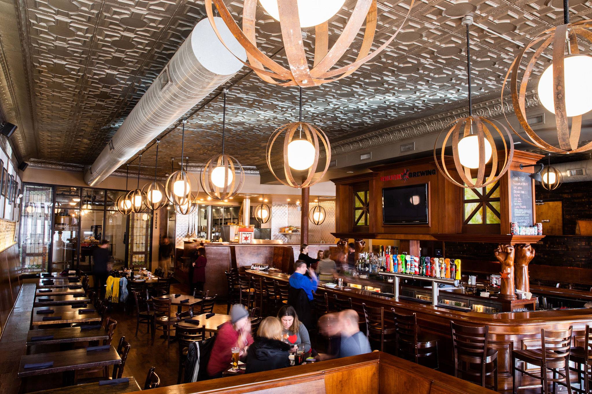 15 Best Chicago Breweries For Local Beer Right Now