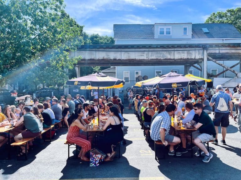 15 Best Chicago Breweries For Local Beer Right Now