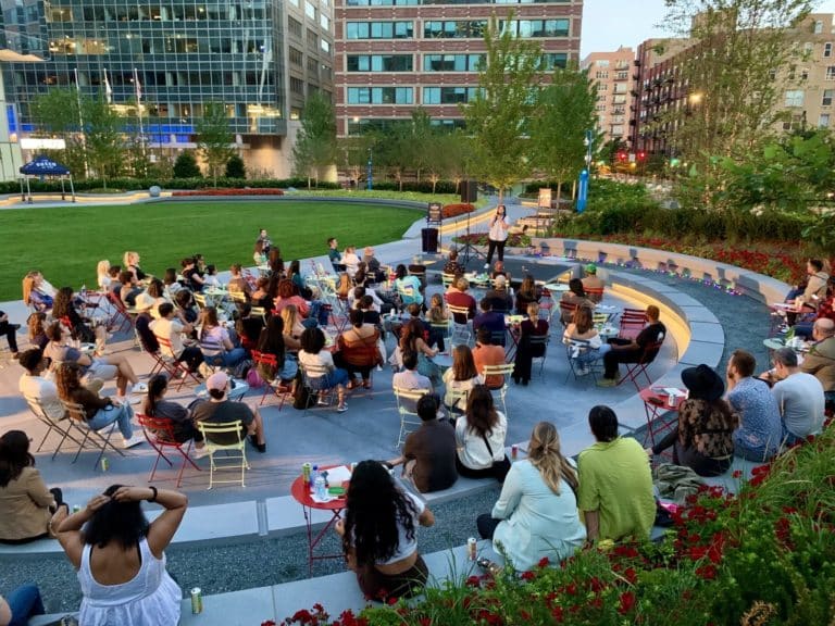 The Green At 320 Is Chicago's Best Hidden Gem Of A Park