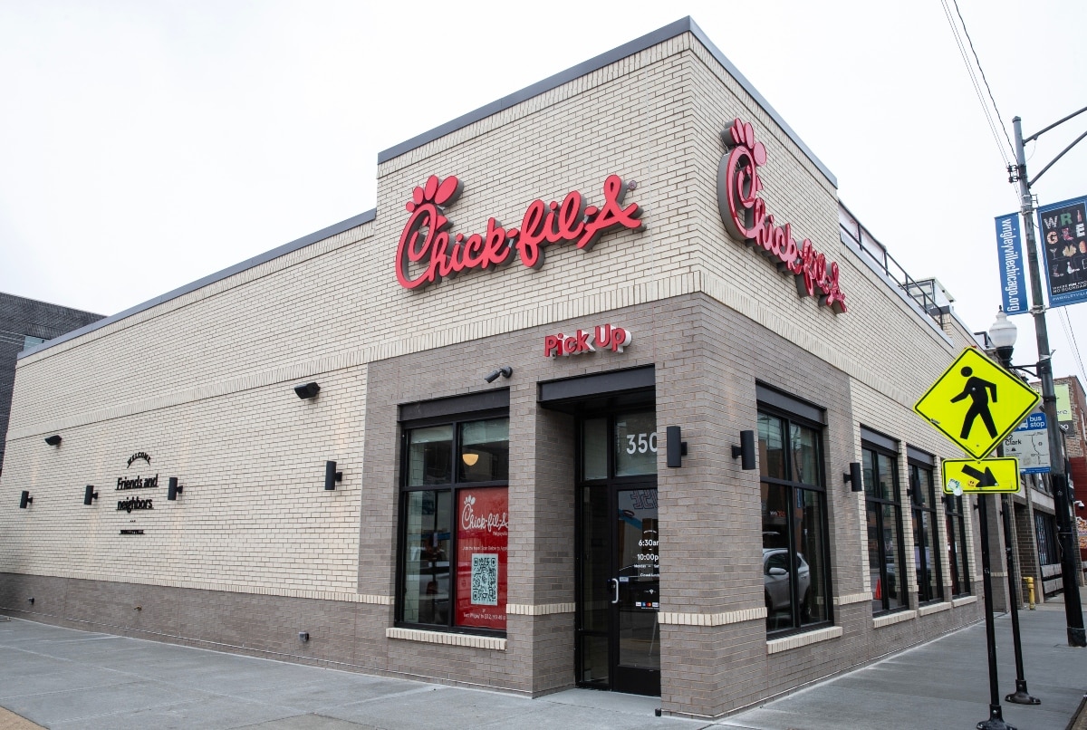 The Newest Chick-Fil-A In Chicago Is Finally Opening This Spring—And It ...