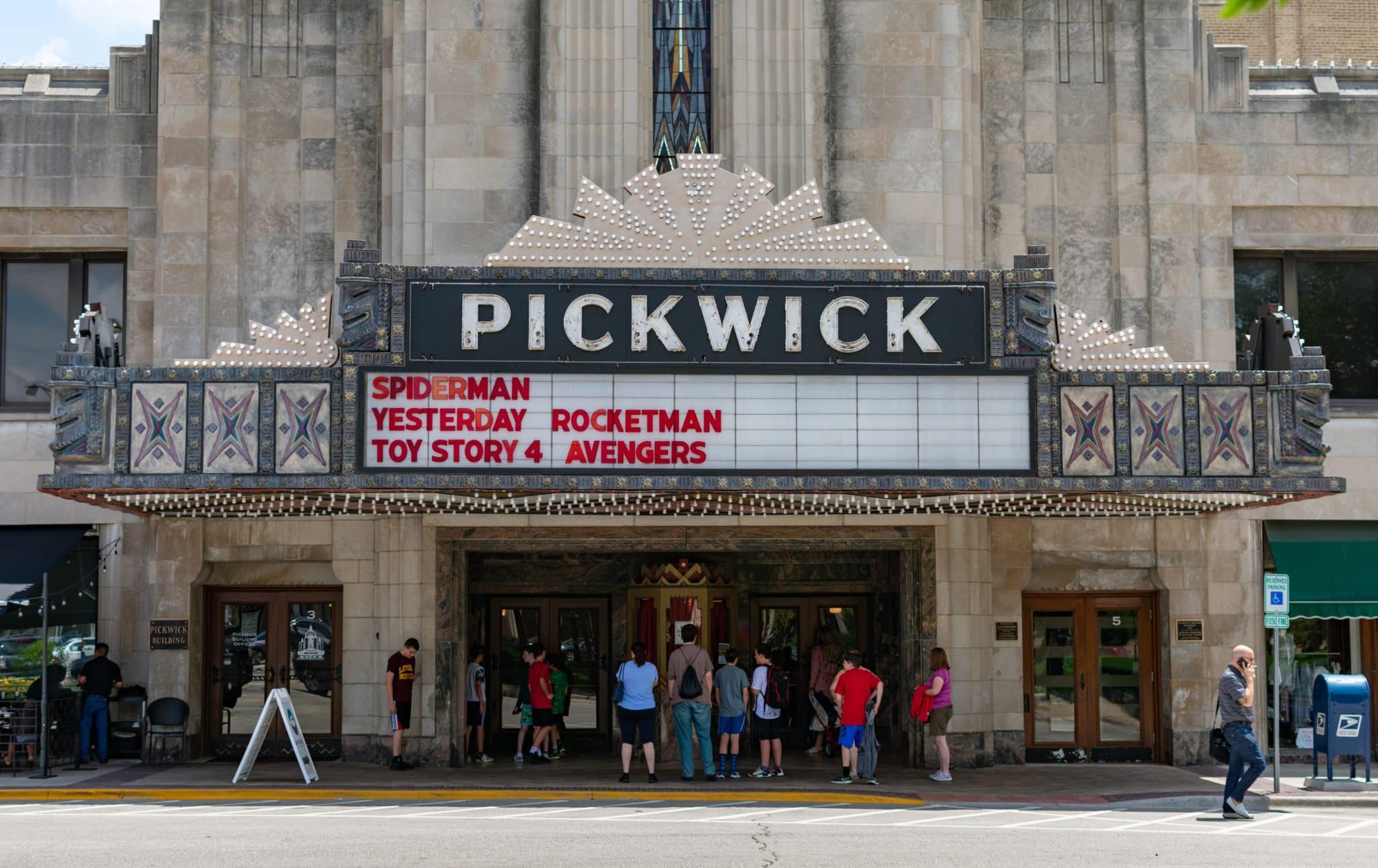 10 Best Chicago Movie Theaters Right Now