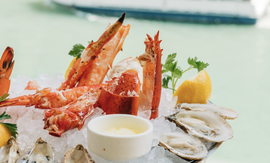 The Best Chicago Riverwalk Restaurants And Bars Right Now