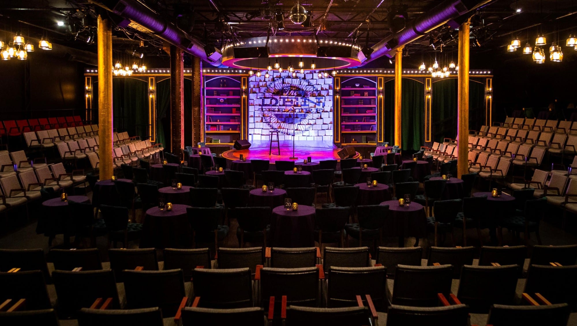 10 Best Chicago Comedy Clubs For A Laugh This Weekend