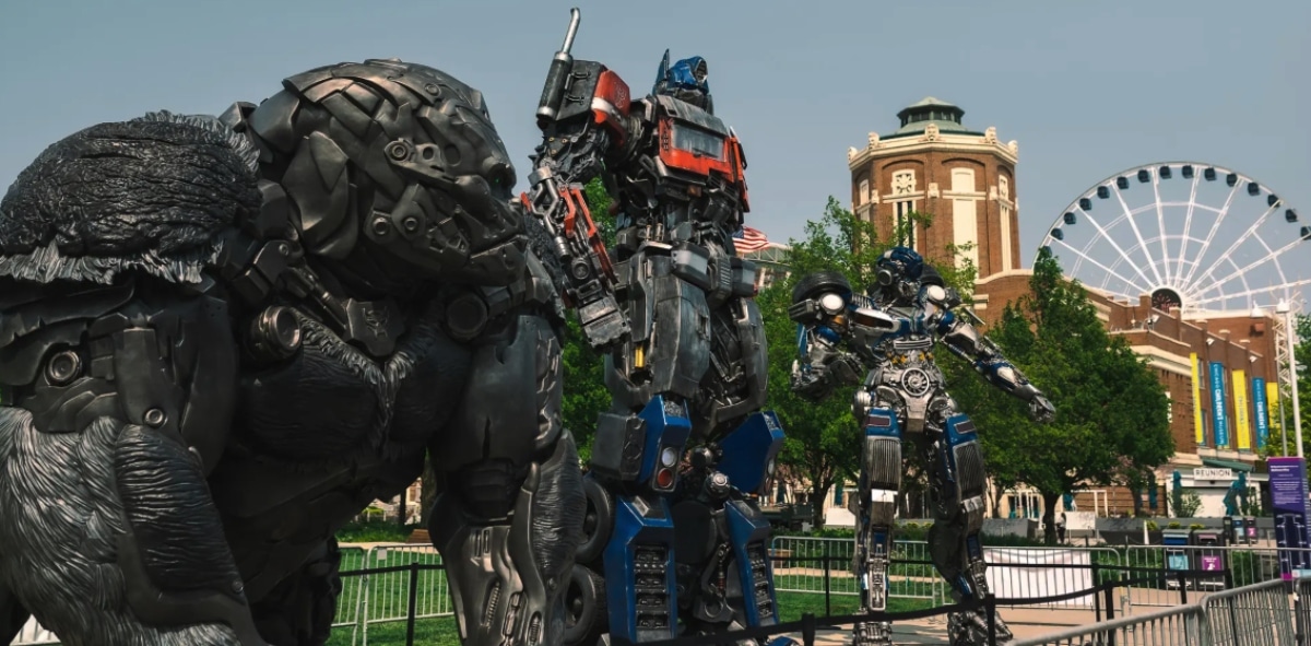 See Larger Than Life Transformers Sculptures At Navy Pier