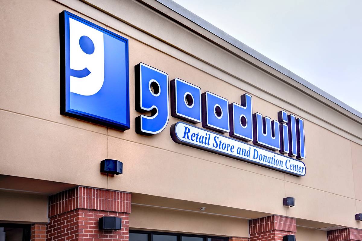 These Are The Best Thrift Stores In Chicago