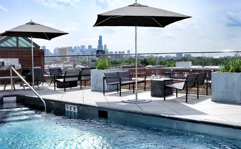 The 22 Best Rooftop Bars In Chicago