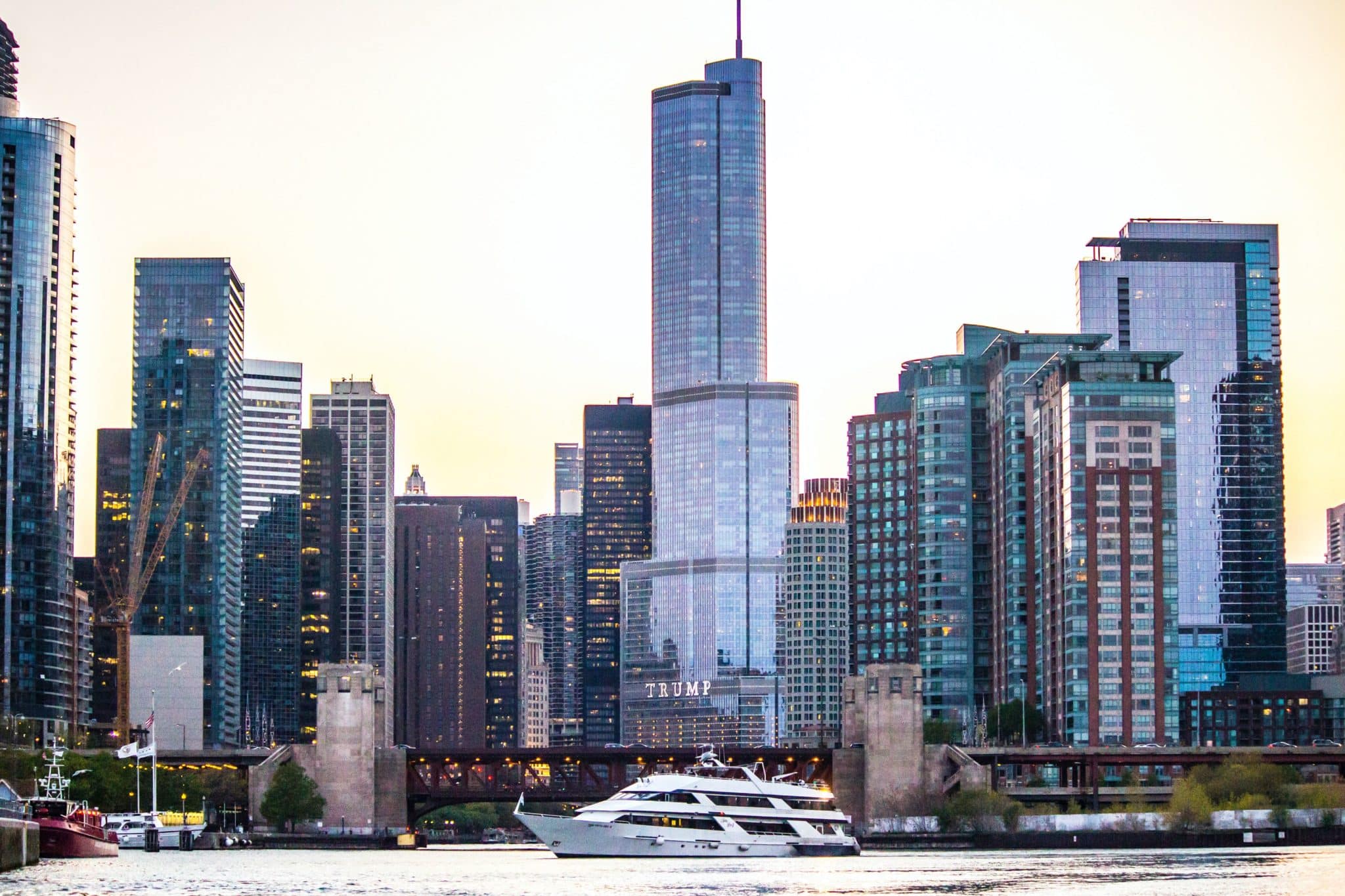These Are The Best Chicago Booze Cruises You Need To Party On