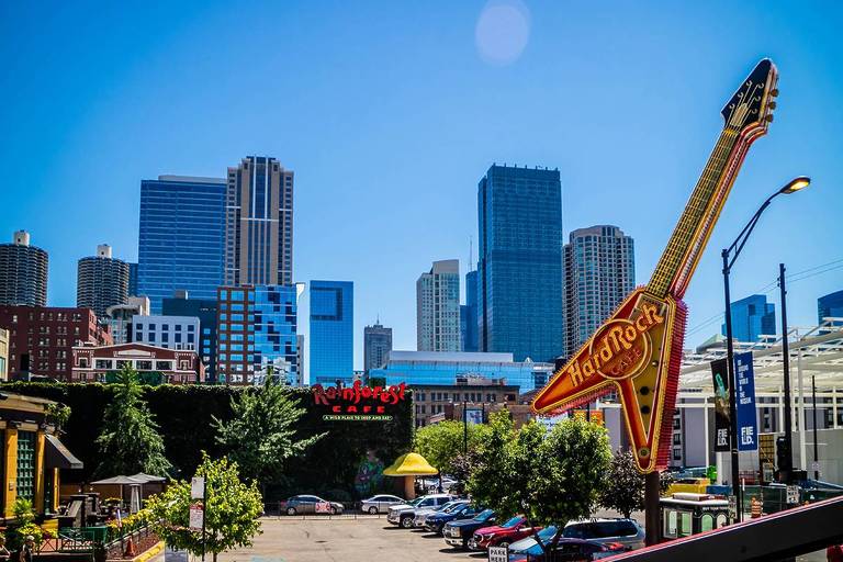 Oktoberfest Chicago 2024: Where to Enjoy Brats, Beers, and More