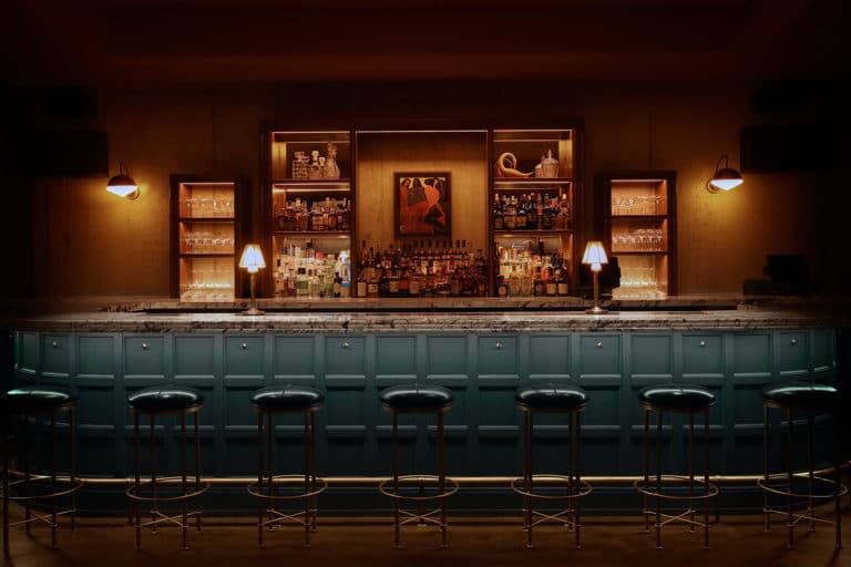 The Best Bars In Chicago Right Now | 2025 Guide