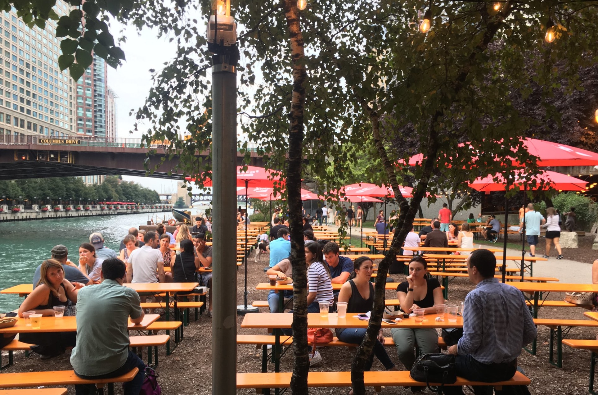 11 Best Beer Gardens For Outdoor Drinking in Chicago