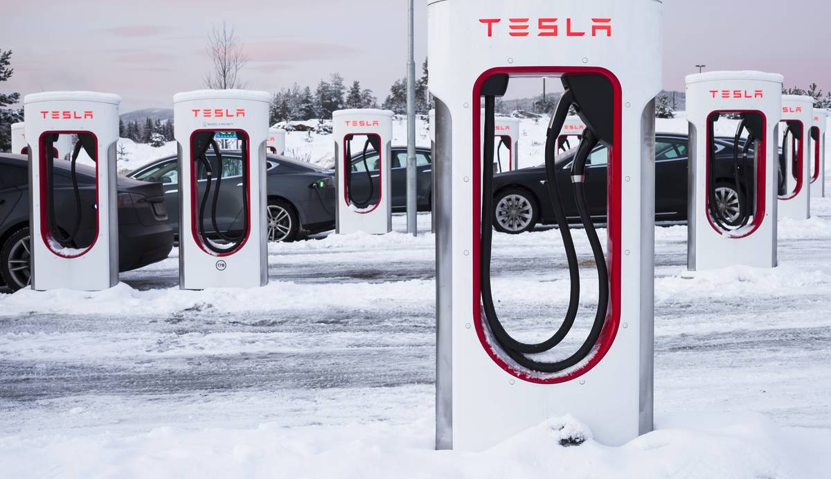 Chicago's Bitter Cold Is Causing Tesla Graveyards