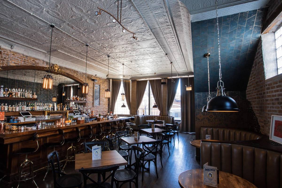 The Best Bars In Chicago Right Now | 2025 Guide