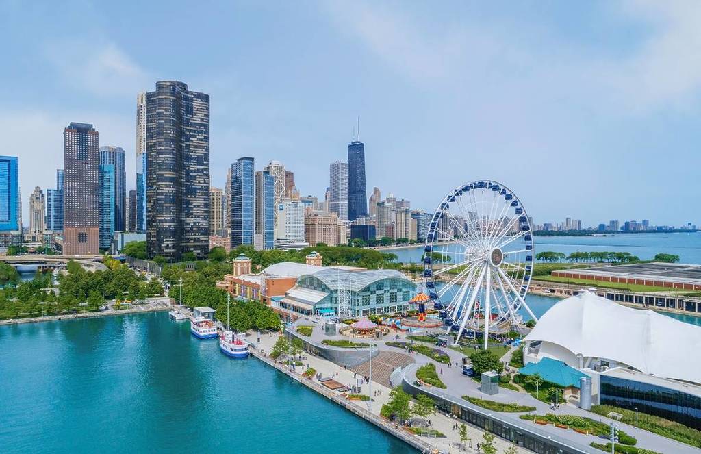 Following A Fogged out Fireworks Show Navy Pier Will Offer Free Rides