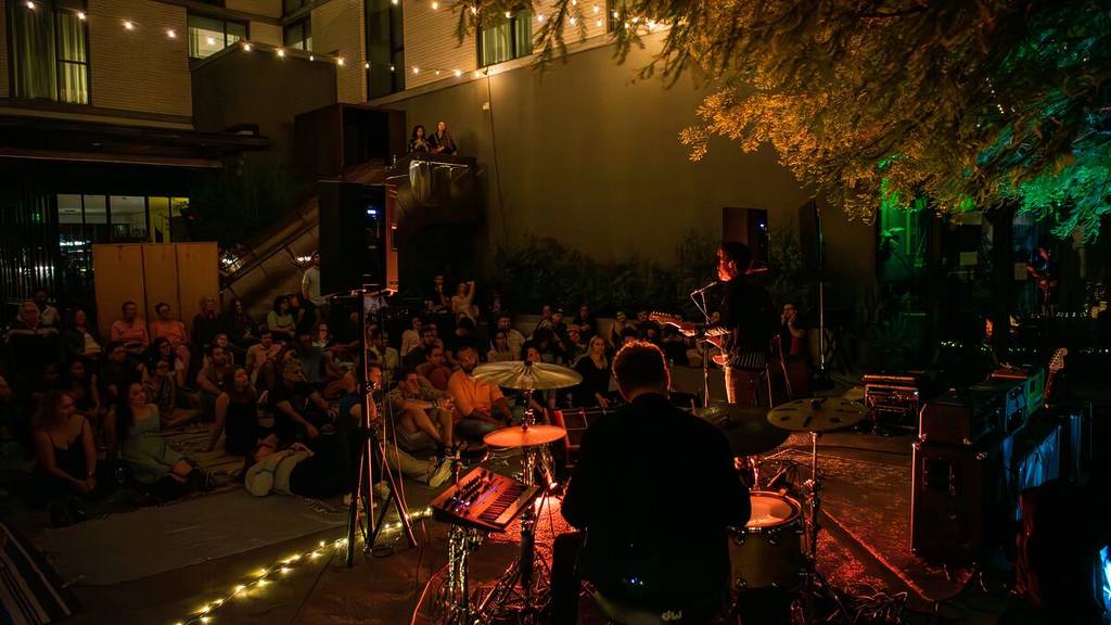 Sofar Sounds: Secret Live Performances In Chicago