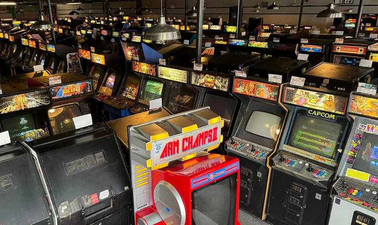 These Are The Best Arcades In Chicago 2025