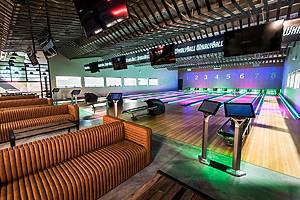 These Are The Best Arcades In Chicago 2025