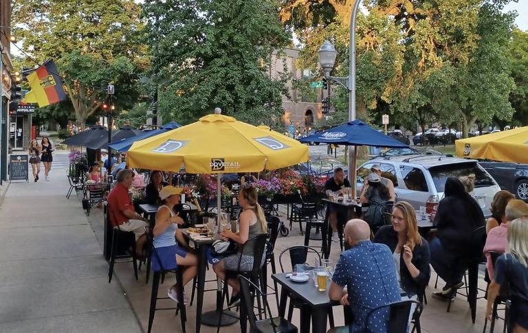 The Best Things To Do in Lincoln Square, Chicago: A Neighborhood Guide