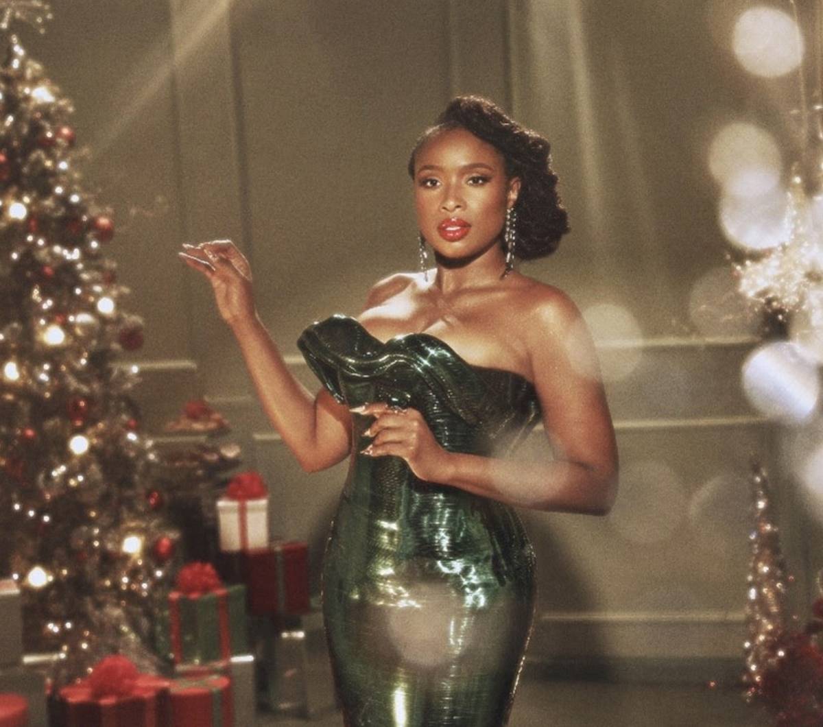 Jennifer Hudson Bringing Holiday Tour to Chicago this December