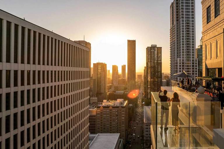 The 22 Best Rooftop Bars In Chicago