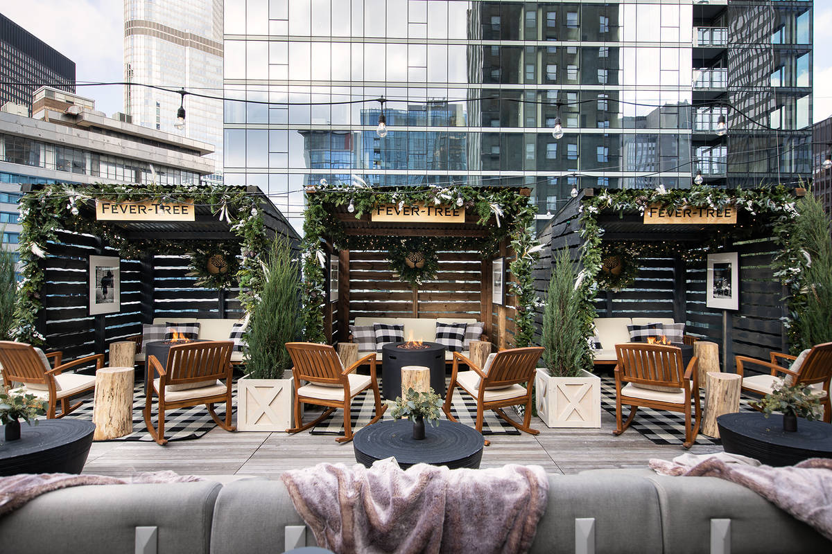 The Best Winter Rooftop Bars In Chicago For A Cozy Night