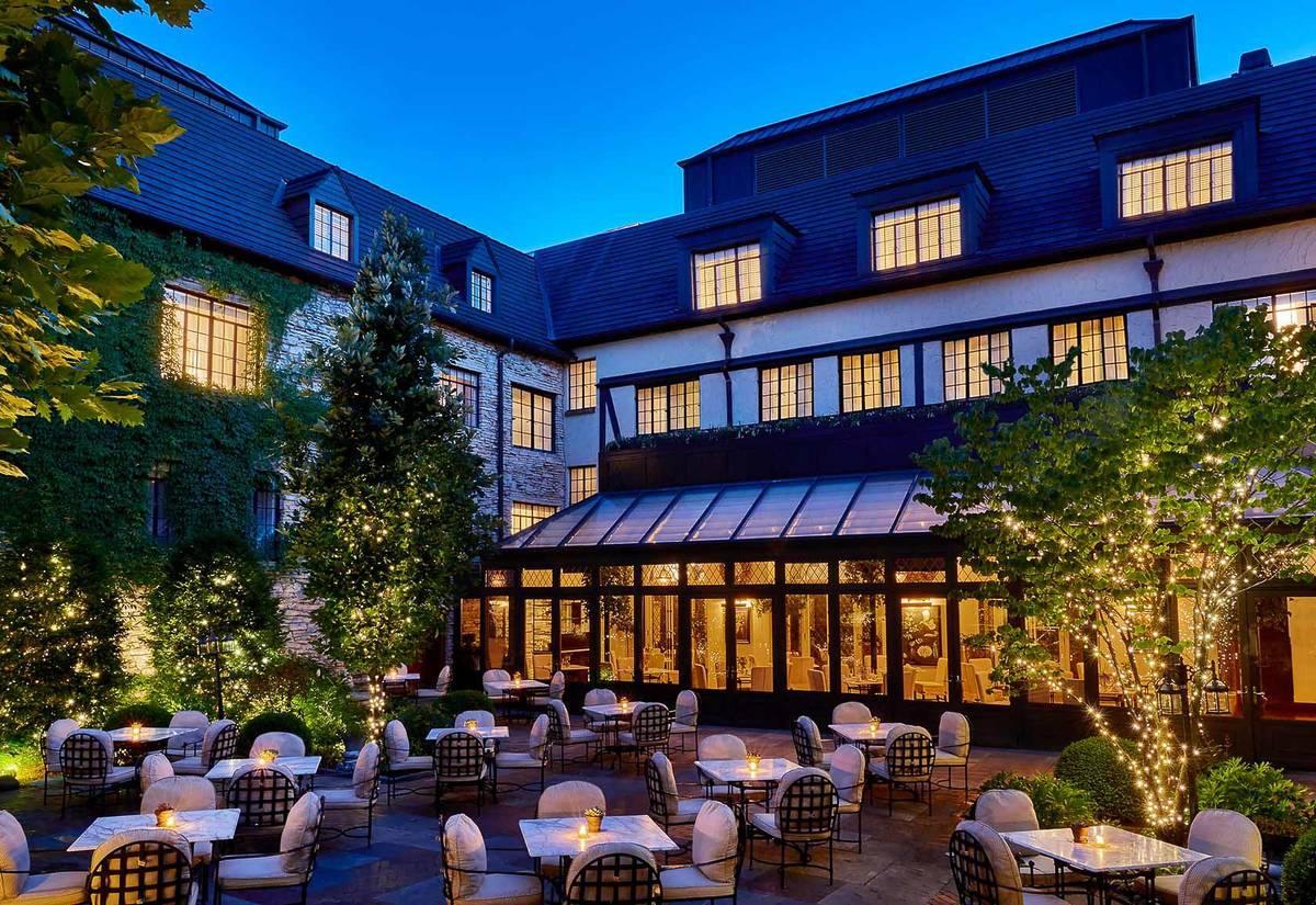 Only 1 Hour From Chicago—This Cozy, Picturesque Hotel Was Named the ...