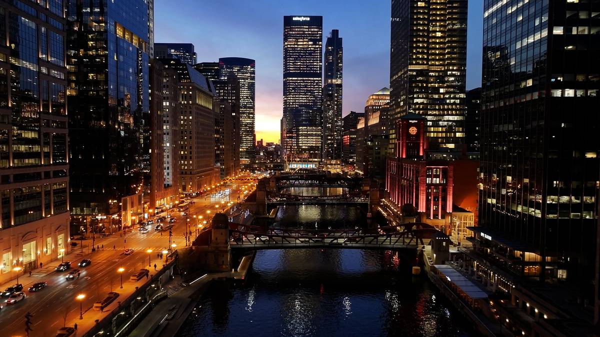 ¿Cuándo termina el horario de verano en Chicago?
