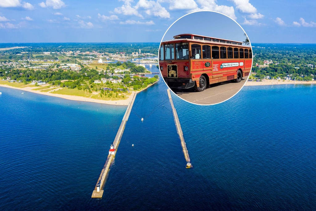 2 Hours from Chicago—This Charming Town Has a Historic Trolley That ...