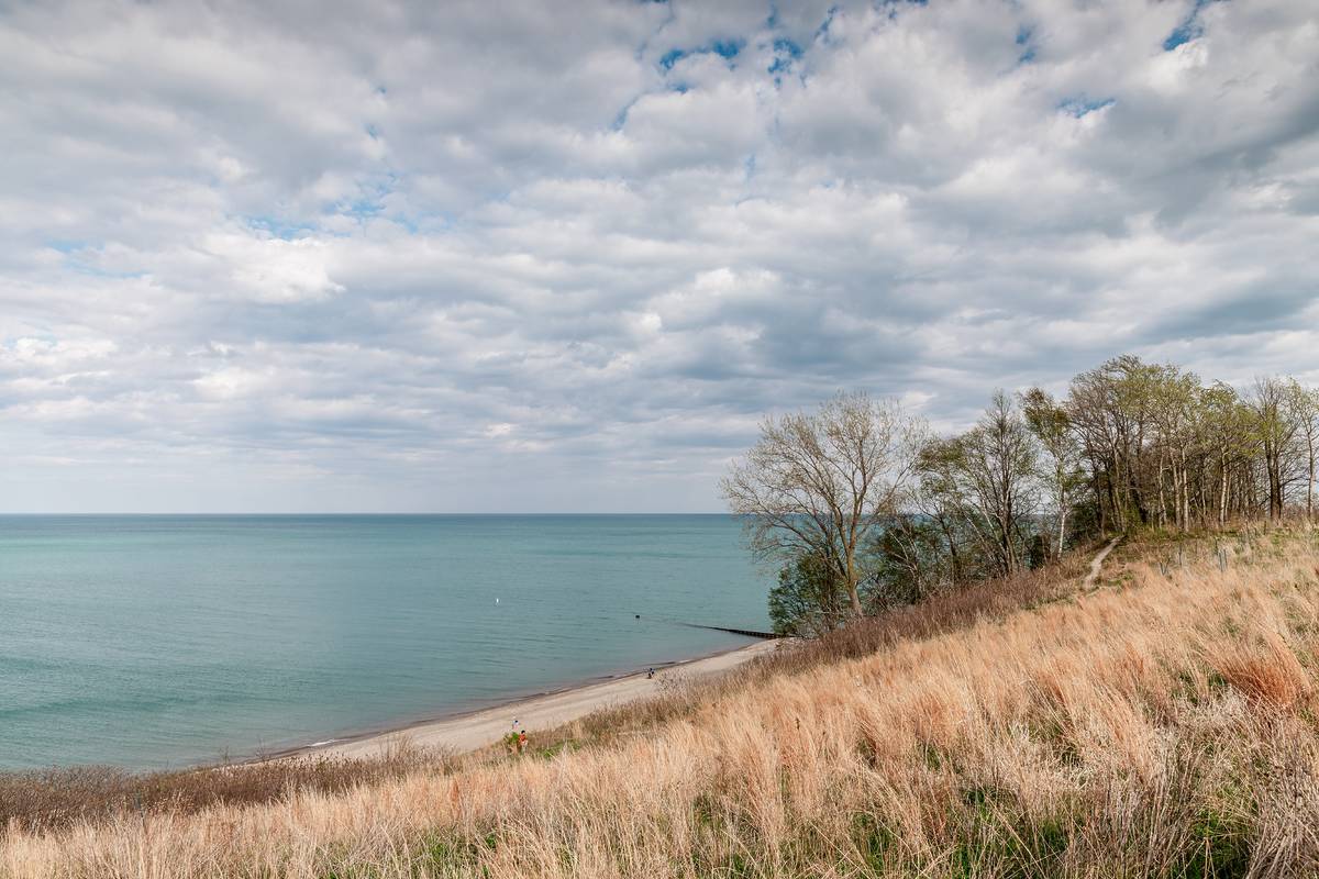 This Scenic Lake Town in Illinois Has Been Named the Best Budget ...