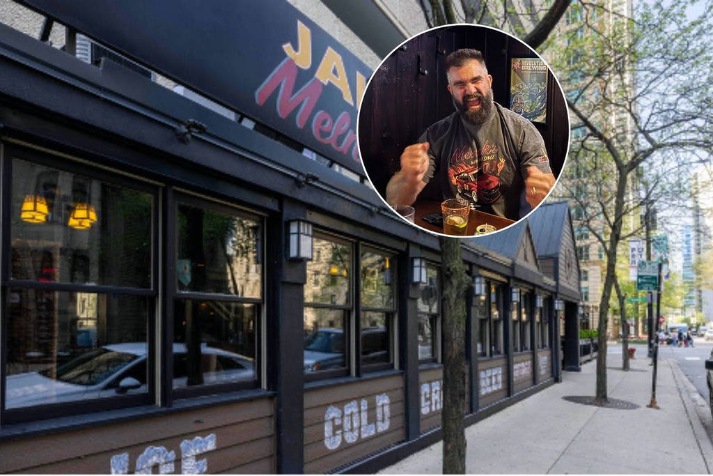 Jason Kelce Spotted in Chicago—Drops By Gold Coast Sports Bar Known for ...