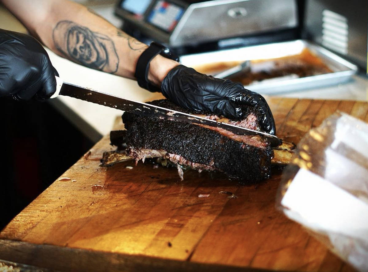 Two Chicago Restaurants Named Best in U.S. By New York Times