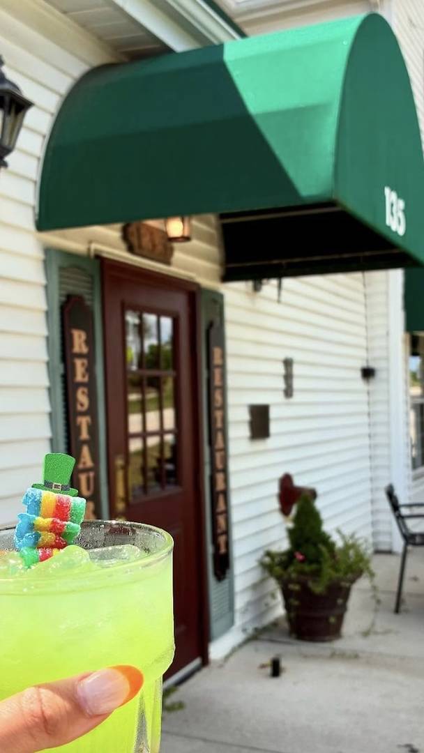 Chicago’s Getting a Permanent Hello Kitty Cafe—With an 8,000 Sq. Ft ...