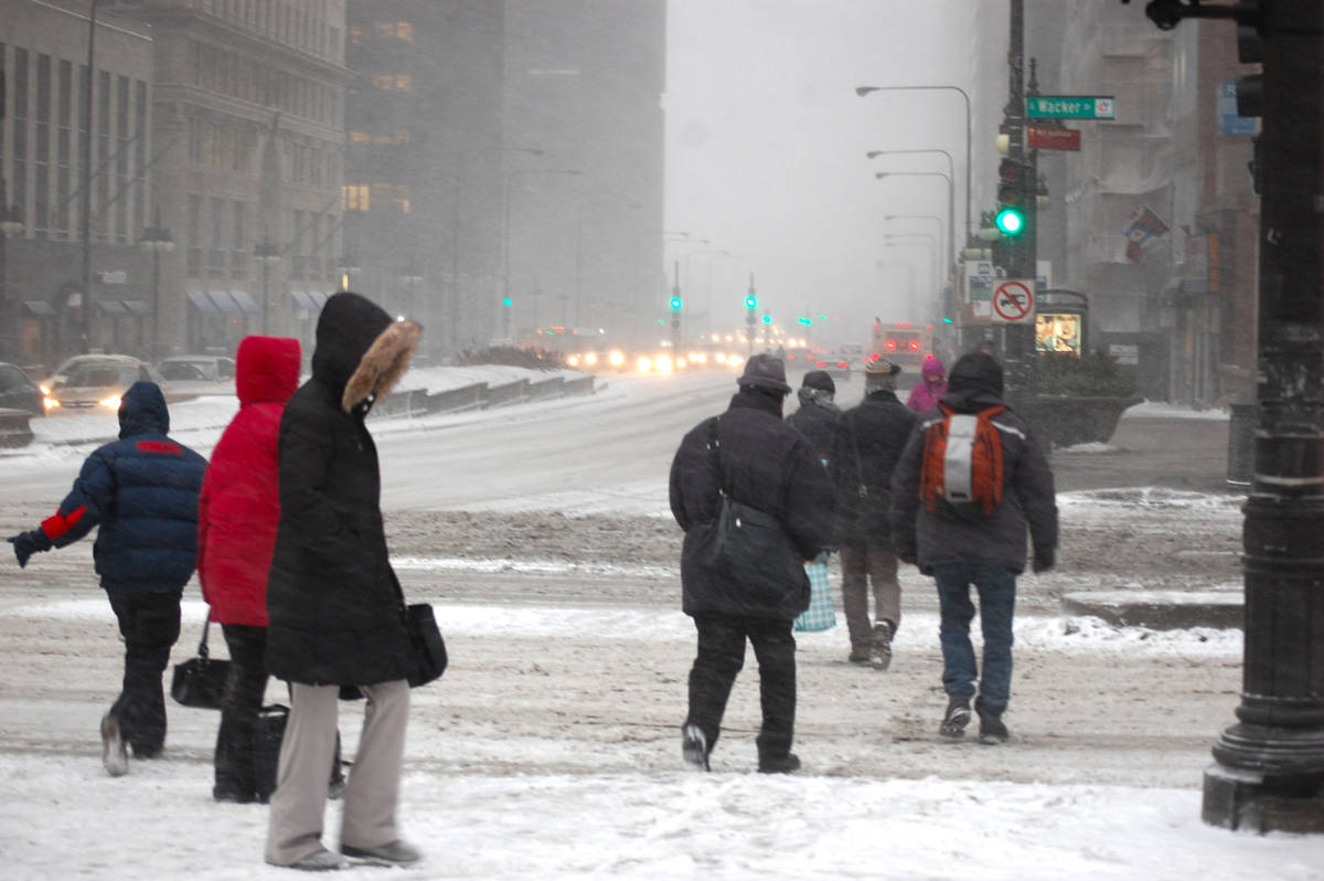 Chicago Under Wind Advisory Monday Amid 45 mph Gusts