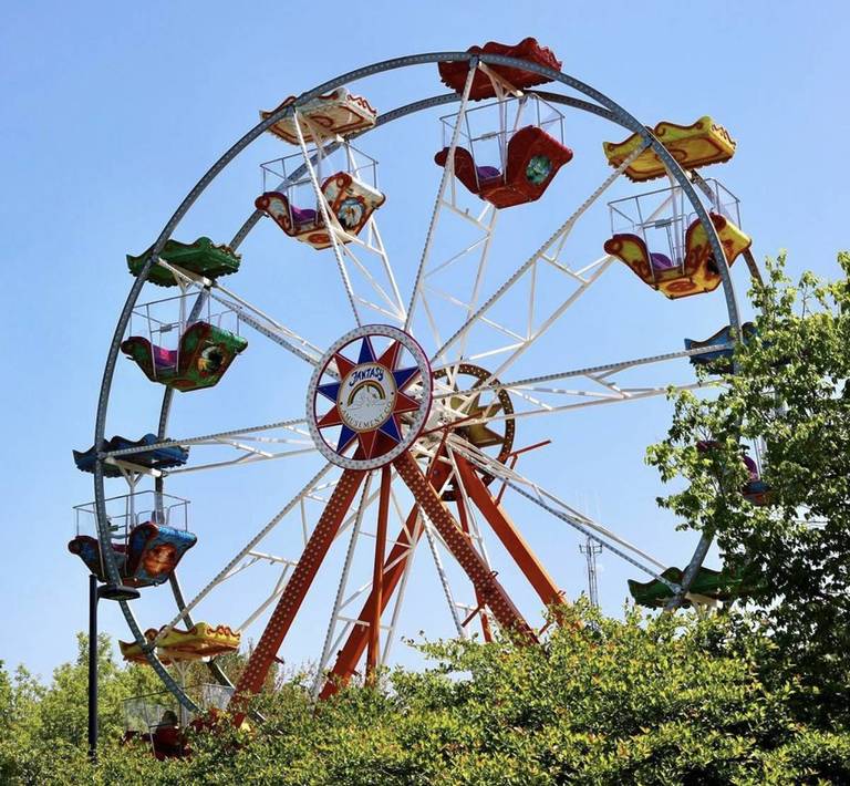 1 hour from Chicago: Long Grove is hosting its 3-day summer Strawberry ...