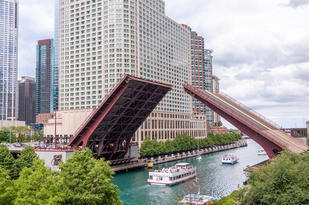 Chicago River Bridge Lifts Begin This Week—Here's What to Know