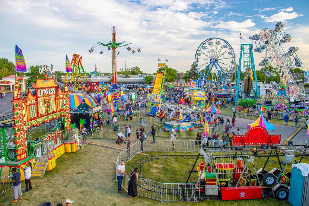 1 hour from Chicago: this small town is hosting a massive four-day ...