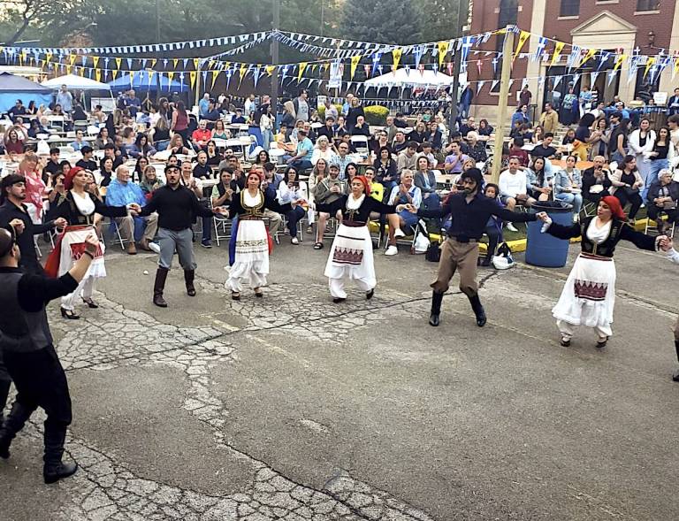 Lincoln Square Greek Fest back in Chicago this weekend