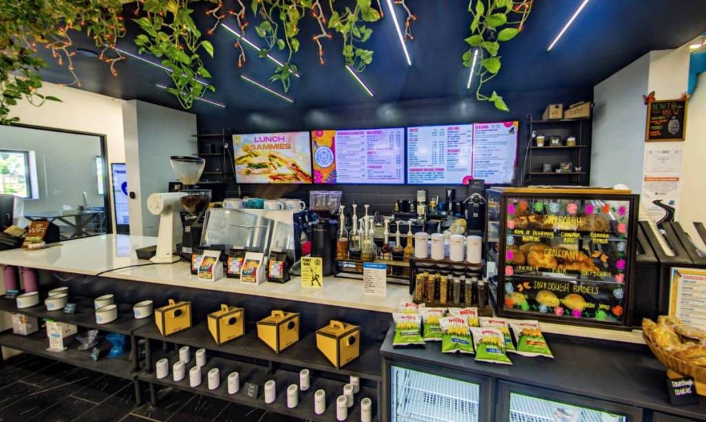 This beloved Illinois coffee shop is throwing a massive 8-hour street ...