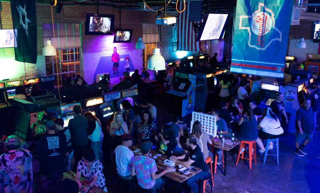 This Oak Cliff Retro Arcade Bar Offers '80s Nostalgia Gaming