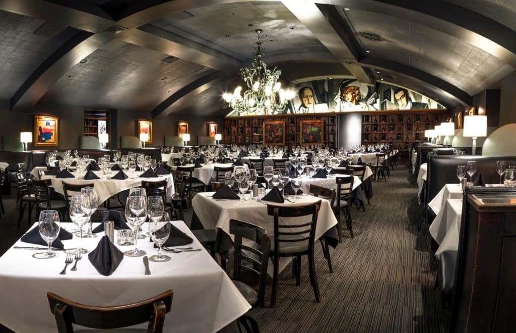 9 Sizzling Steakhouses In Dallas With The Juiciest Steaks