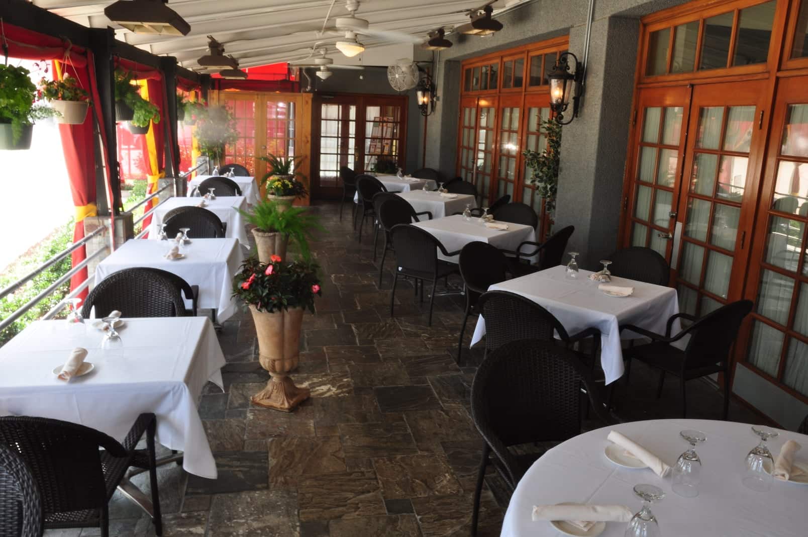 11 Fabulous French Restaurants In Dallas To Try Out Now!