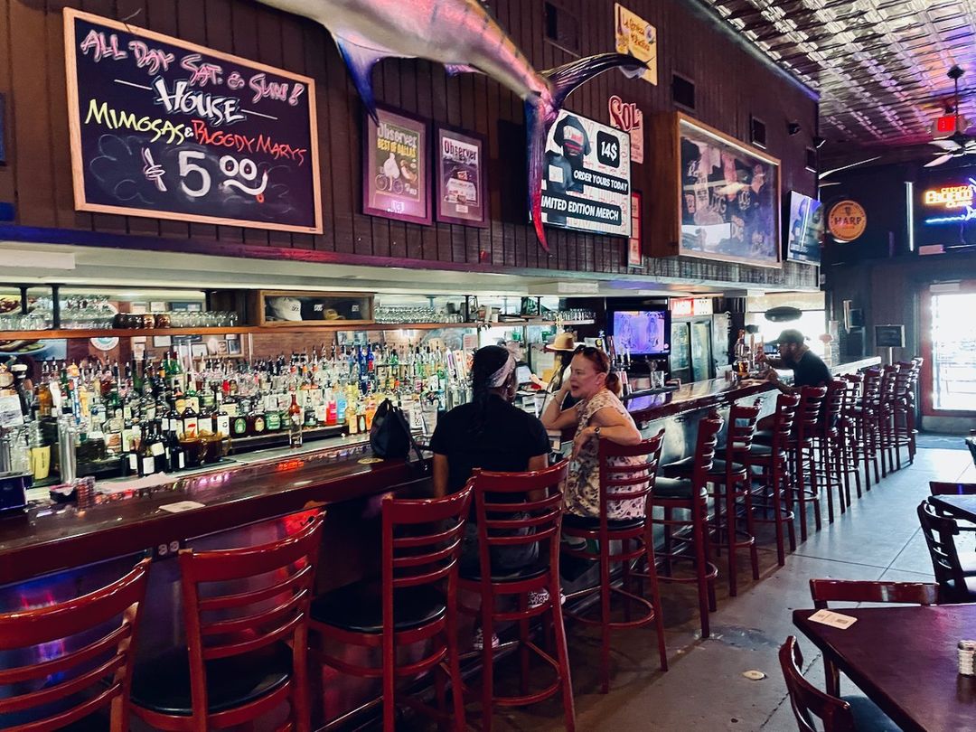 11 Riveting Sports Bars In Dallas To Watch The Big Game