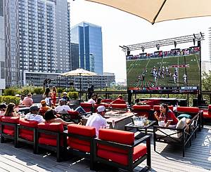 11 Riveting Sports Bars In Dallas To Watch The Big Game