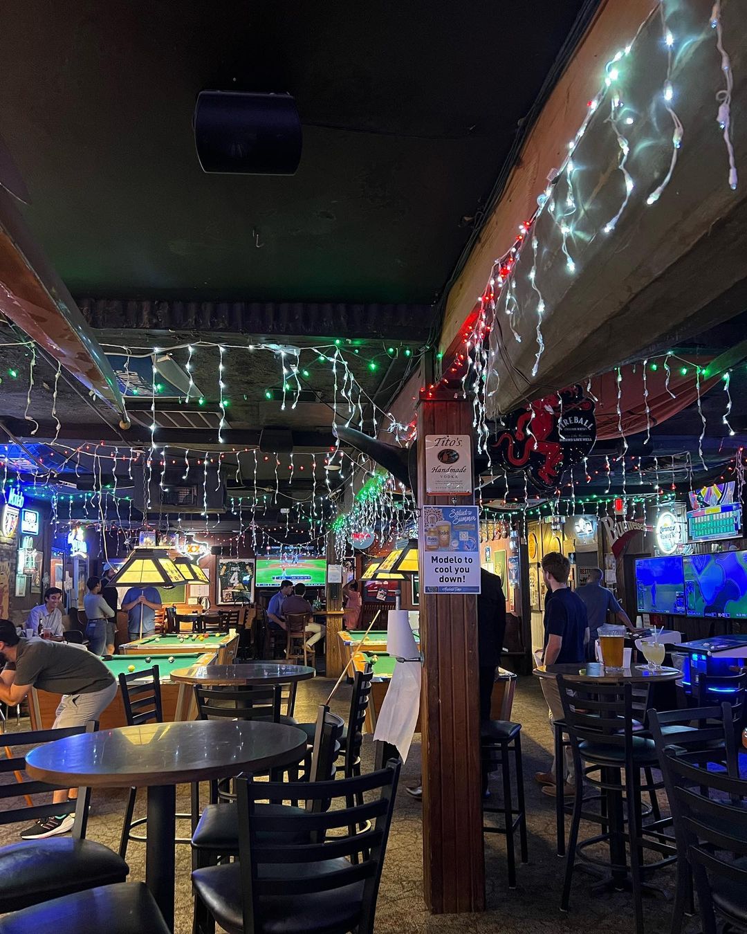 11 Riveting Sports Bars In Dallas To Watch The Big Game