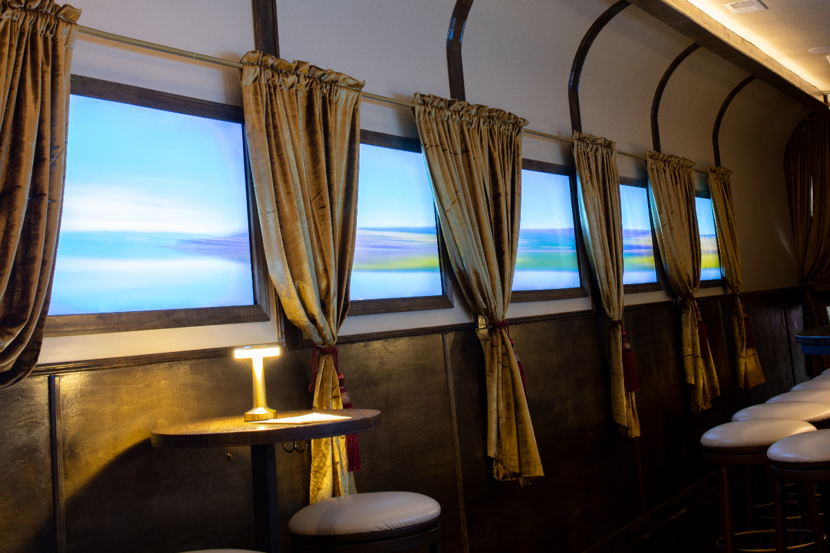 New Dallas Bar Emulates A Vintage Train Car