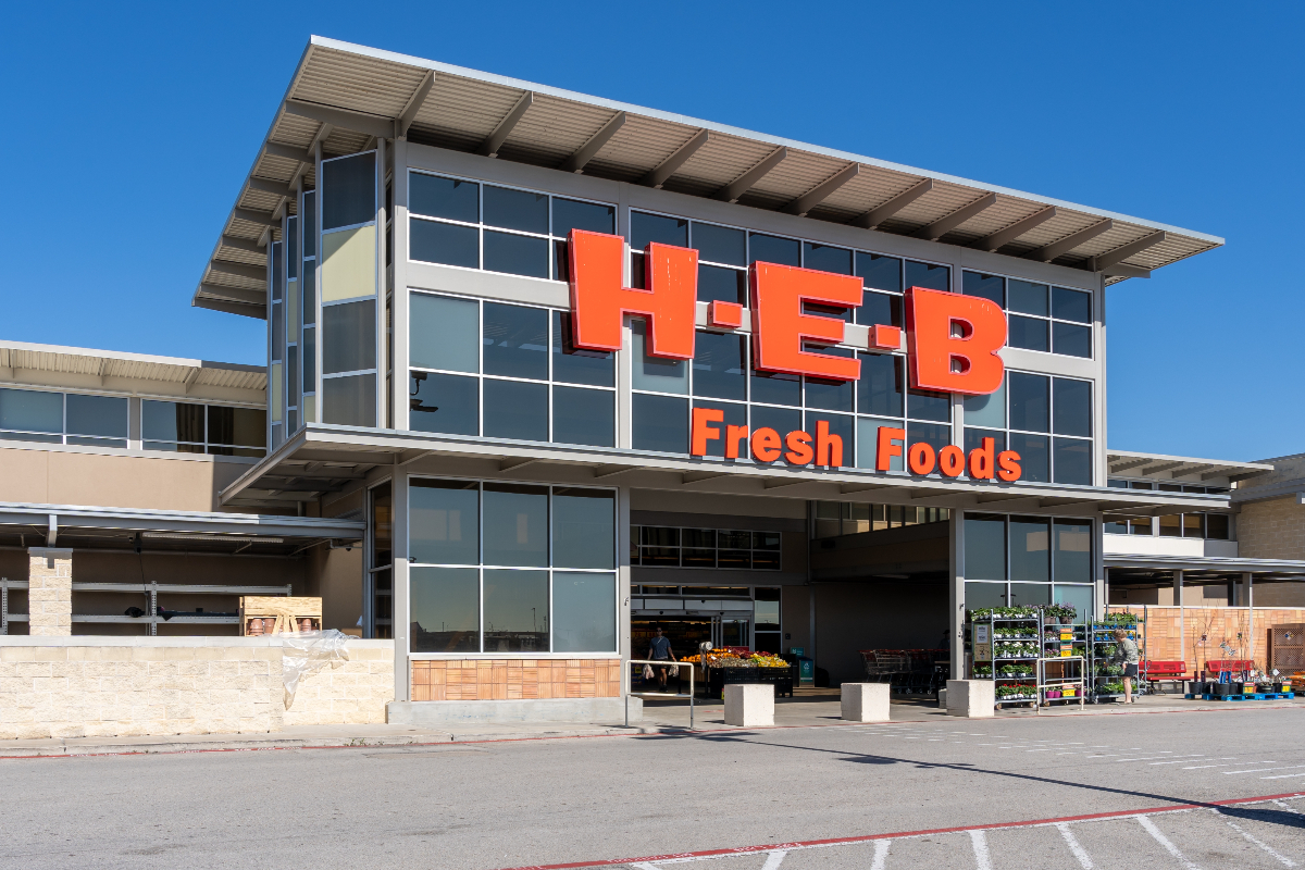 H-E-B Retains Its Crown: Texas Giant Named America’s Top Grocer for 2026