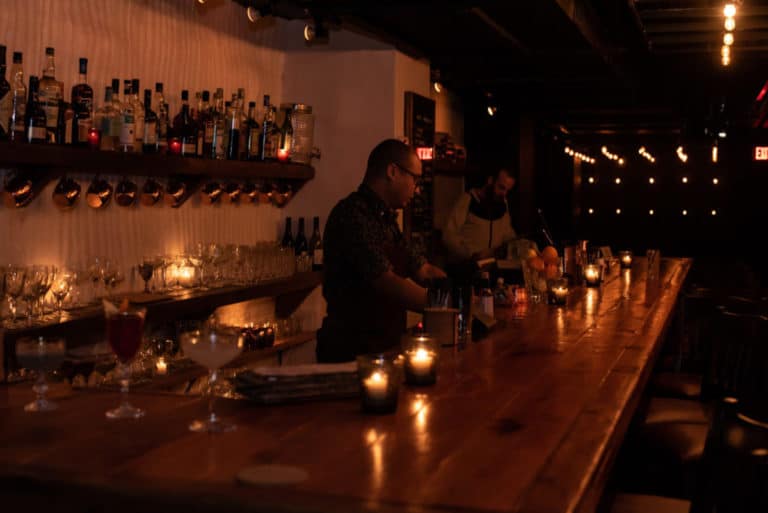 6 Best Hidden Bars In D.C. That You Have To Try At Least Once