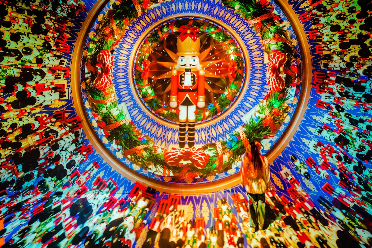 Immerse Yourself In Art At ARTECHOUSE's "Spectacular Factory"