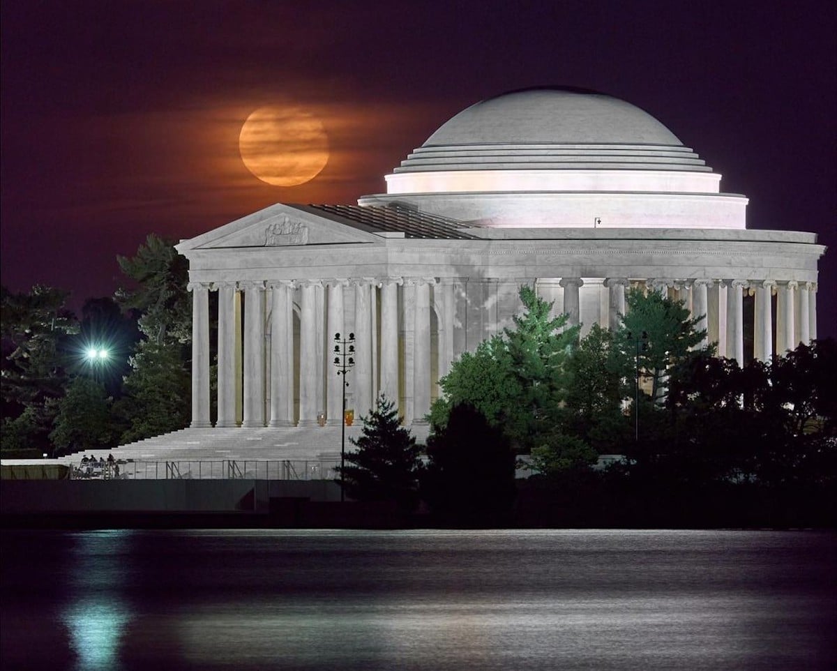 Tuesday’s Stunning Strawberry Supermoon Illuminated D.C.