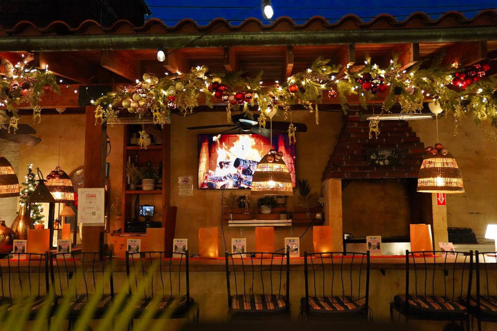 The Best Christmas Bars In Washington, D.C. (2025)